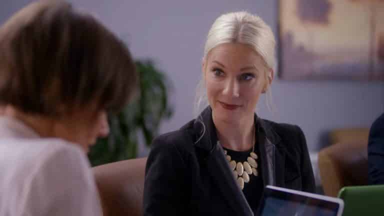 Pretty Little Stalker - Review/ Summary (with Spoilers)